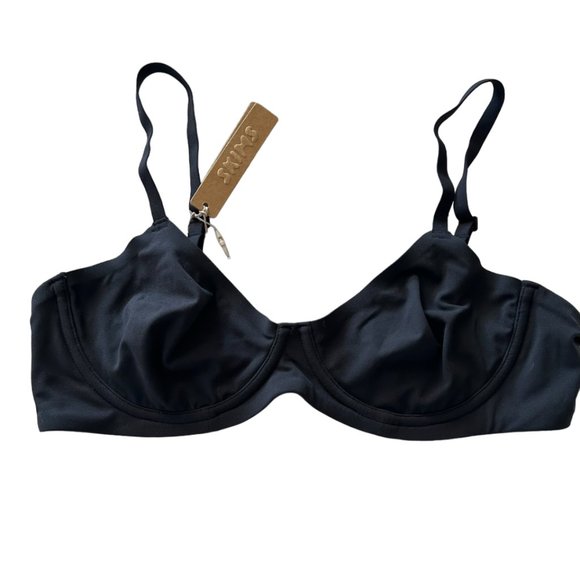 SKIMS | Intimates & Sleepwear | Skims Jellyr Onyx Underwire Bra Size ...